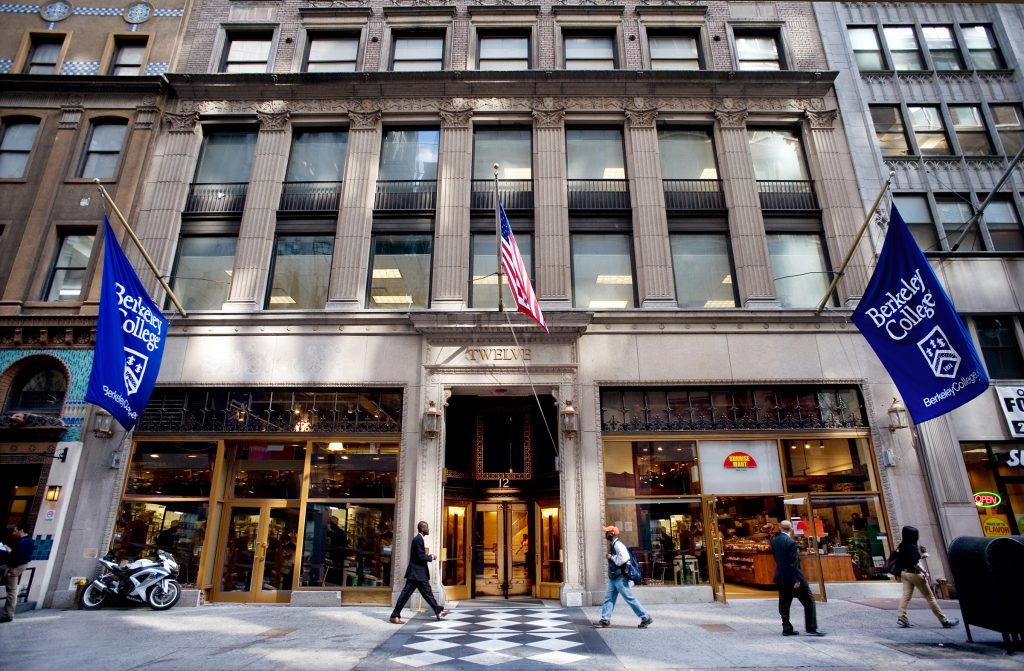 Læs på Berkeley College, Manhattan, New York City, USA